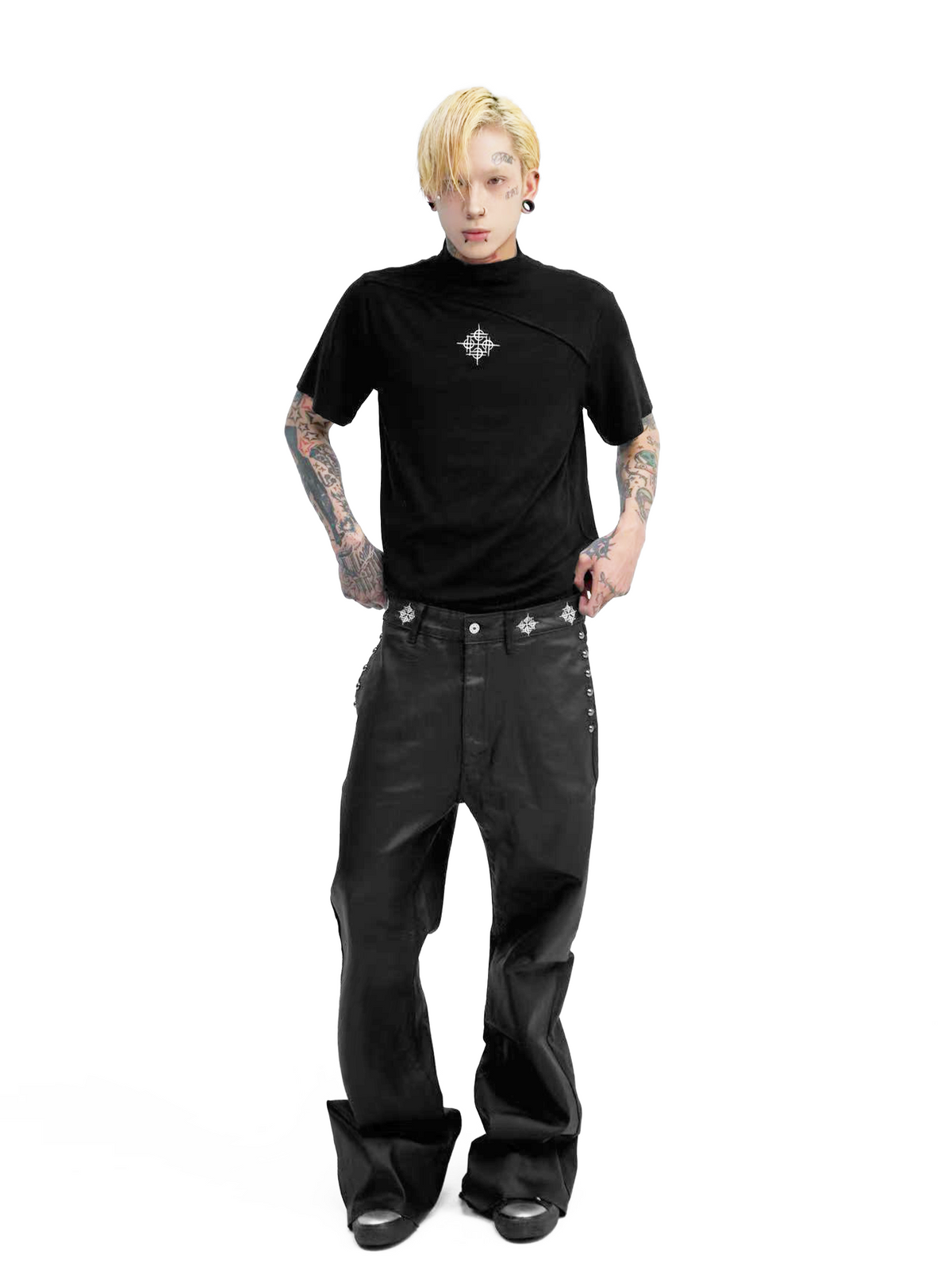 Obsidian Flux Waxed Wide Jeans by DETW | Chiclara