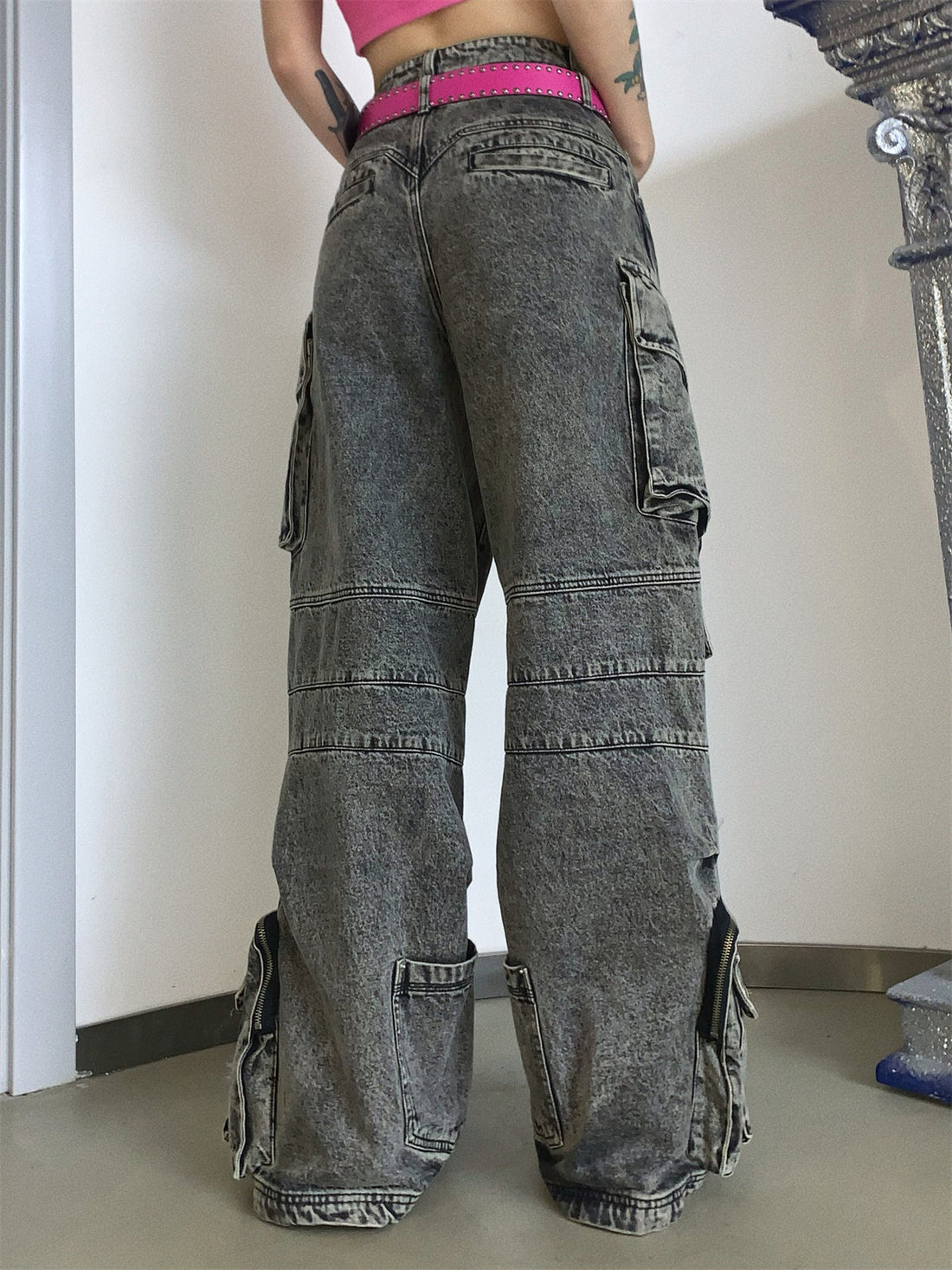 Work Style Multi-Pocket Jeans